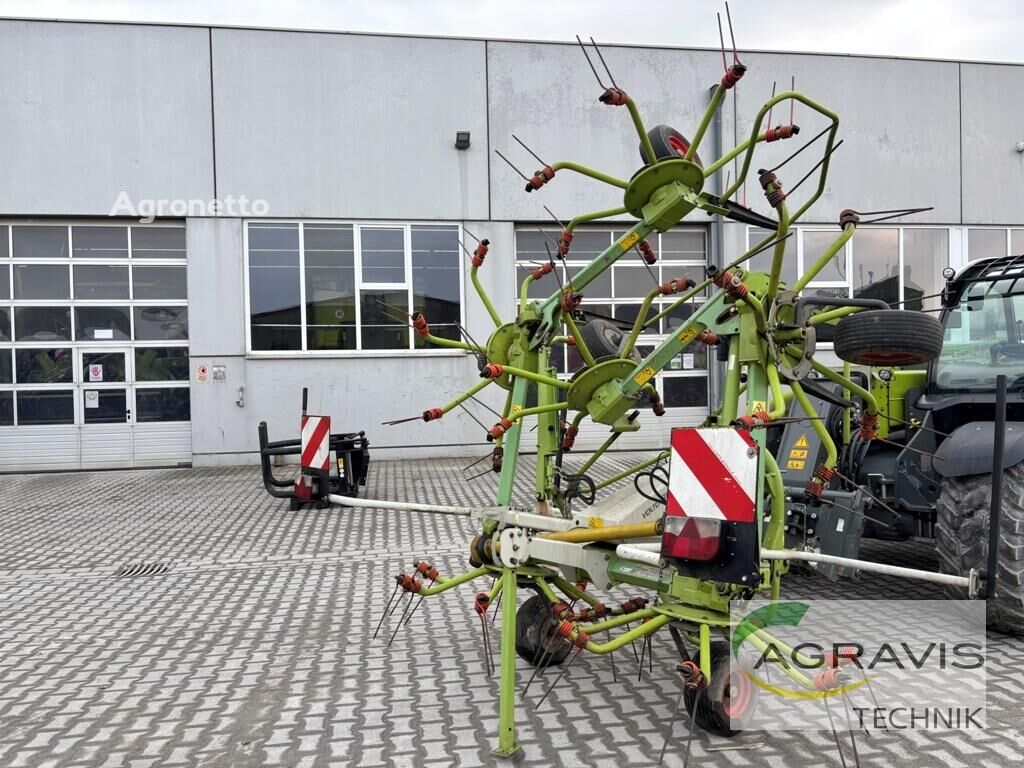 Claas Volto 800 prevrtač sena