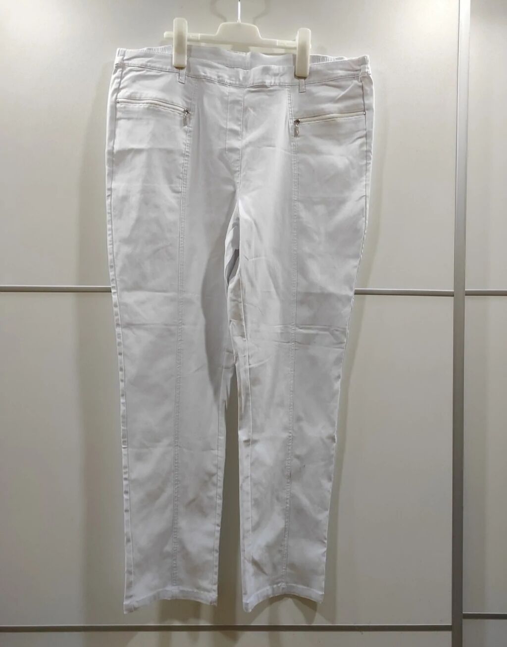 2XL (EU 44), Visok struk, Drugi kroj pantalona