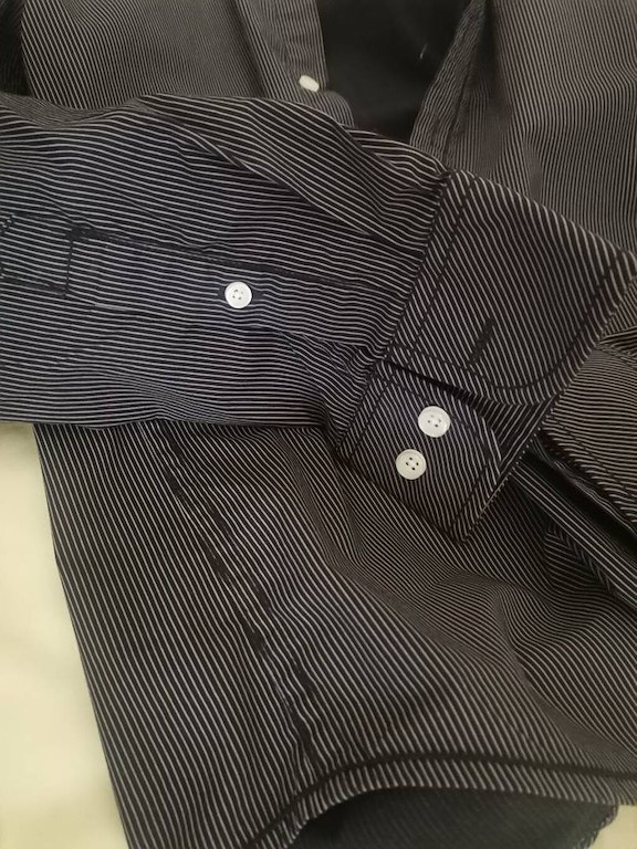 GARCIA JEANS muška košulja u odličnom stanju, što se vidi i na