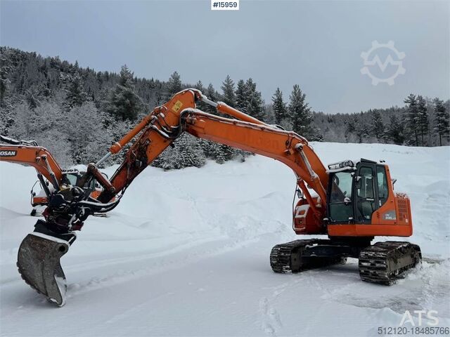 Bager za puzanje
Doosan DX235LCR crawler excavator w/ GPS, bucket and tilt