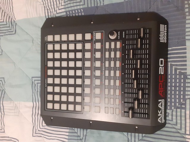 Akai apc20 digital dj kontrolor