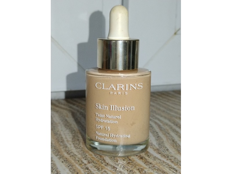 Clarins skin illusion 110N prelep 30ml.