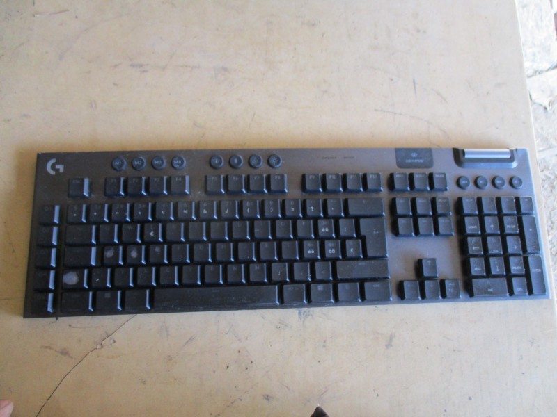 LOGITECH G915 Wireless RGB mechanical Gaming Keyboard