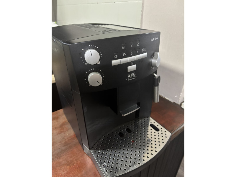 AEG Electrolux Caffe Silenzio espresso kafe aparat