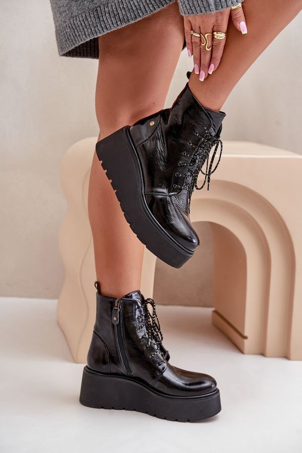 LEATHER PATENT ANKLE BOOTS ON PLATFORM AND WEDGE MACIEJKA