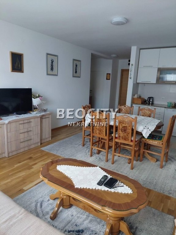 Novi Sad, Adice, Cetinjska, 3. 5, 68m2, 130000EUR