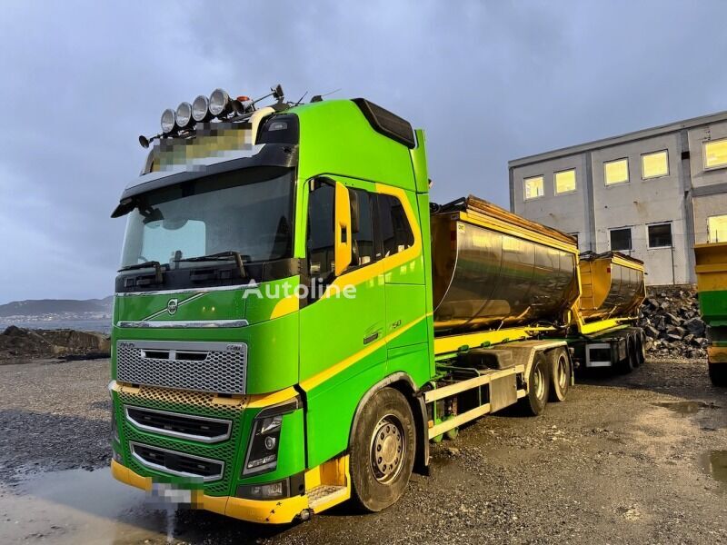 Volvo FH16 750 6x2 Hook Truck kiper