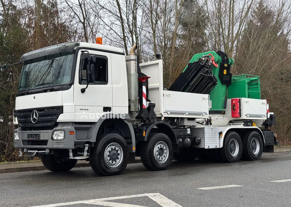 Mercedes-Benz Actros 4144 kamion s ravnom platformom