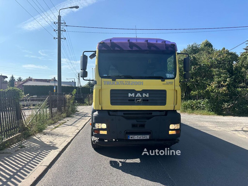 MAN TGA 26.350 kamion s ravnom platformom