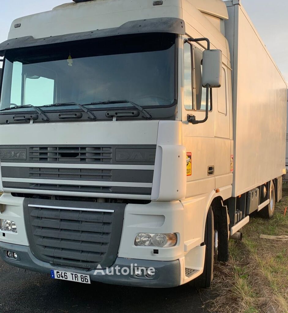 DAF XF430 kamion furgon