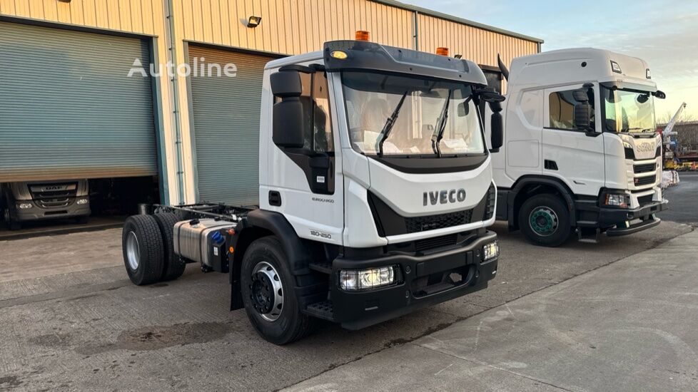 Prodaje se IVECO EUROCARGO 180-250 EURO 6 kamion šasija na aukciji