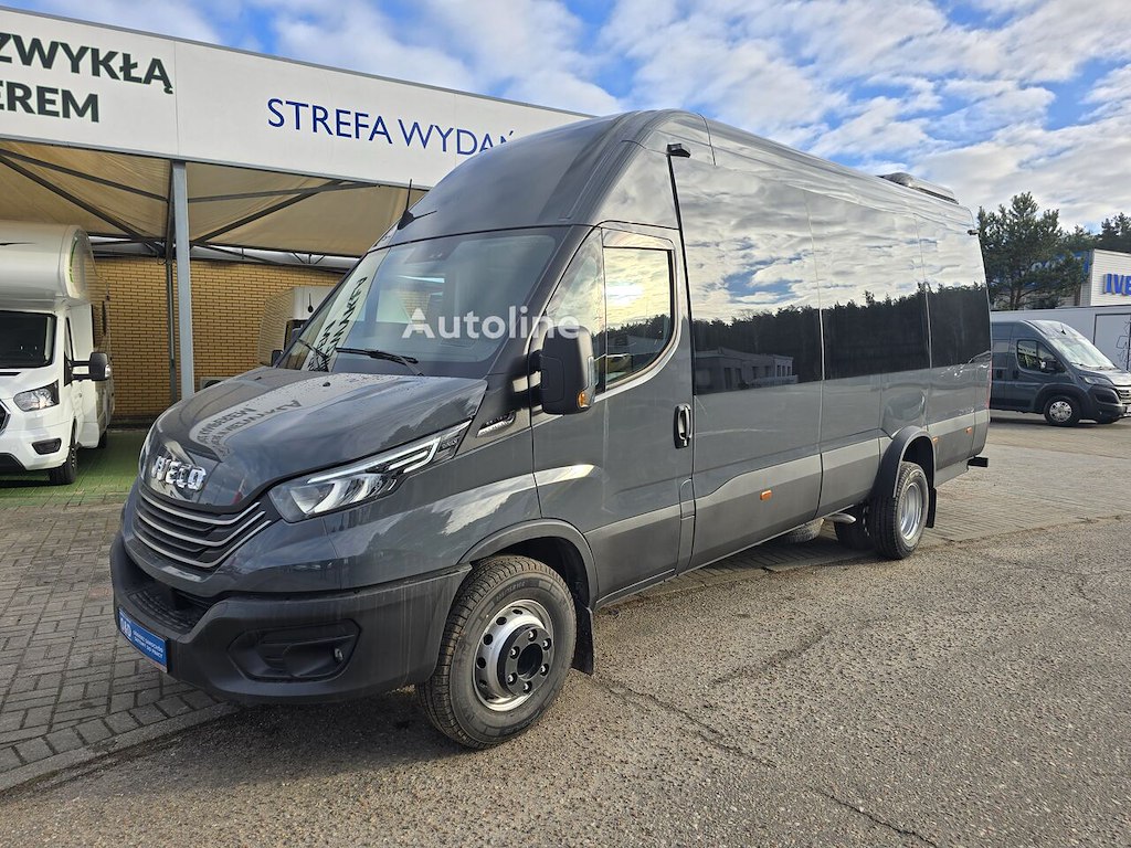 Novi IVECO Daily 65C18HA8 V putnički minibus