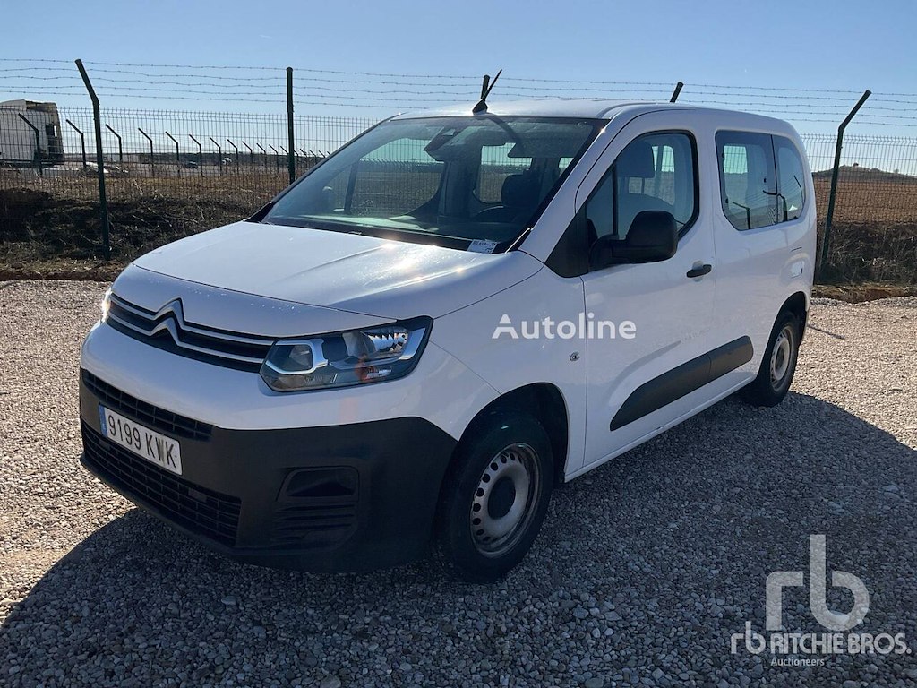 Prodaje se Citroen BERLINGO minivan na aukciji