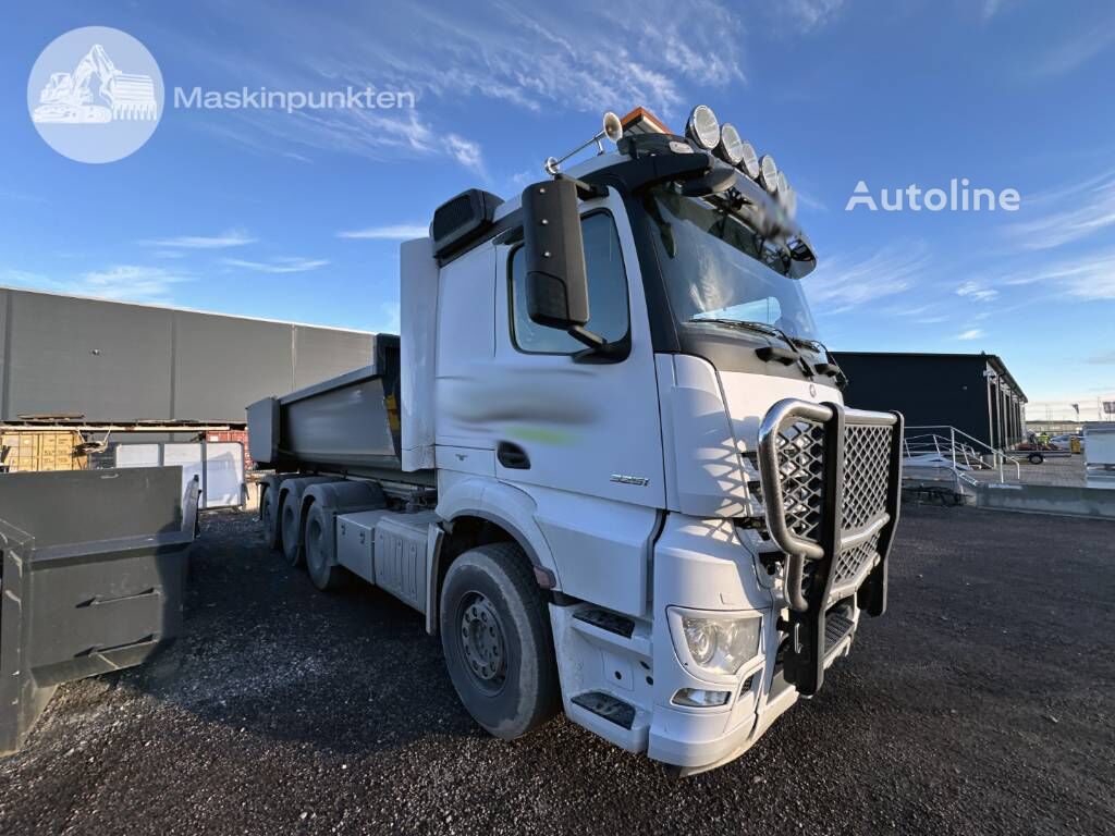 Mercedes-Benz Arocs 3251 kamion rol kiper