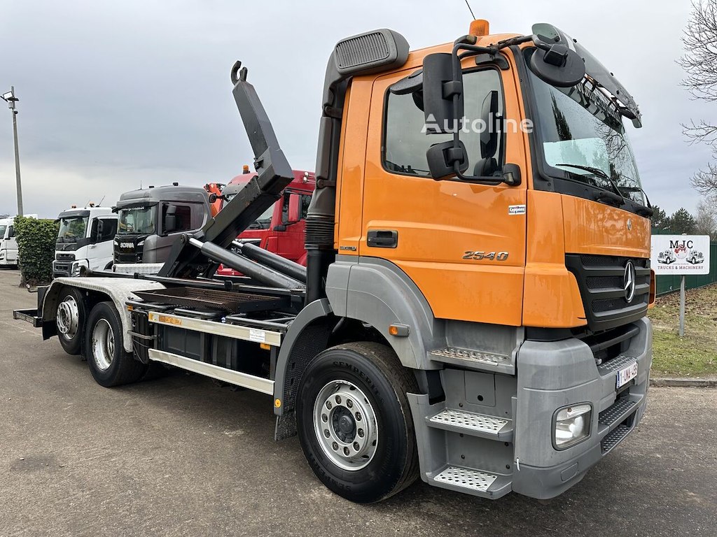 Mercedes-Benz AXOR 2540 6x2 HIAB HOOKLIFT - *149.000km* - EURO 5 - LIFT AXLE kamion rol kiper