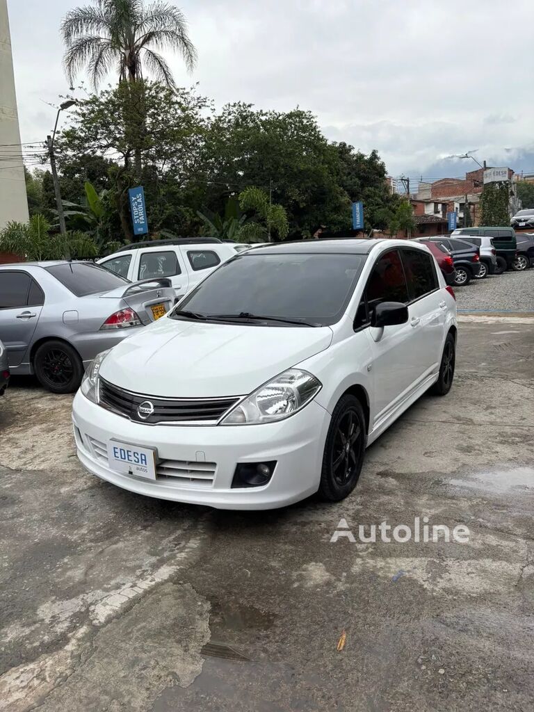 Nissan Tiida hečbek