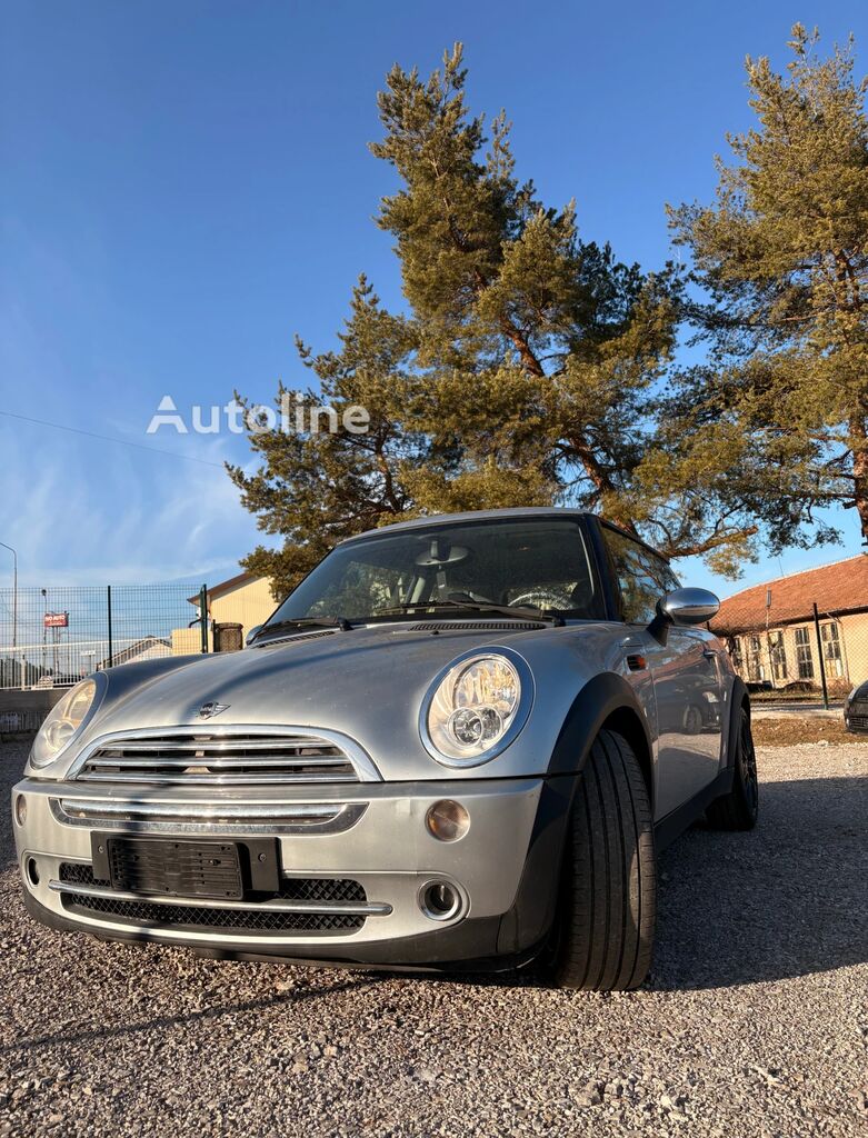 Mini Cooper 1.6 hečbek