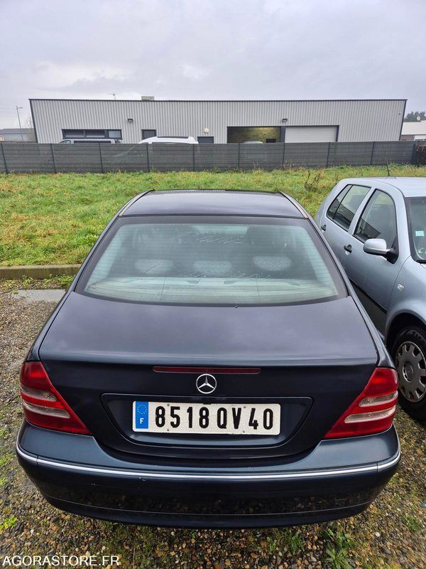 Prodaje se Mercedes-Benz CLASSE C sedan na aukciji