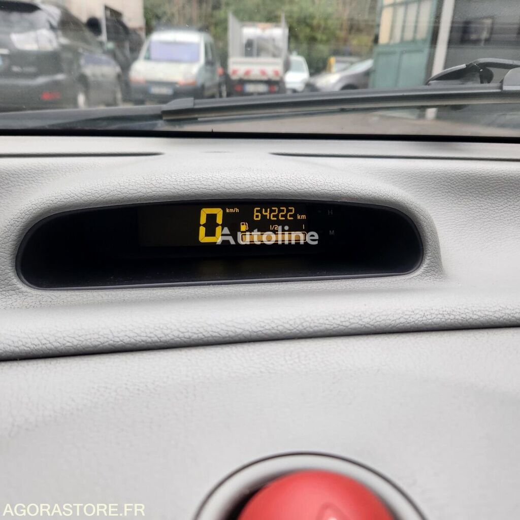 Prodaje se Renault TWINGO hečbek na aukciji