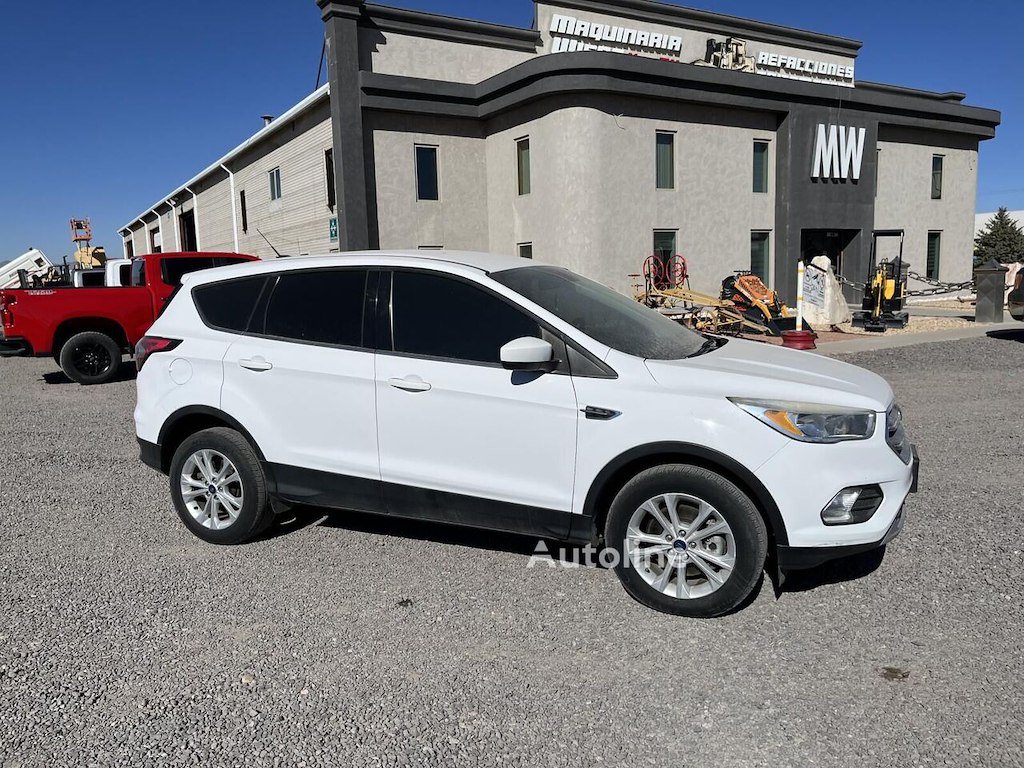 Ford ESCAPE SE krosover