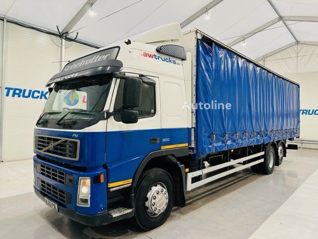 Volvo FM 300 kamion sa klizna zavesa cerada