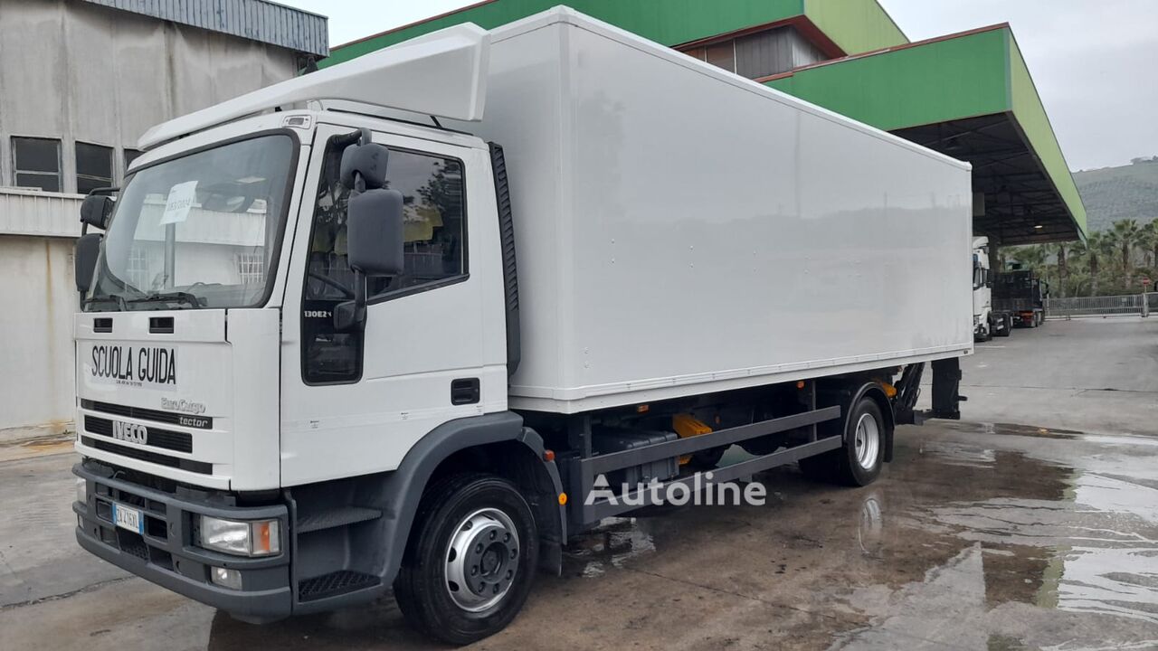 IVECO 130E8R kamion sa klizna zavesa cerada