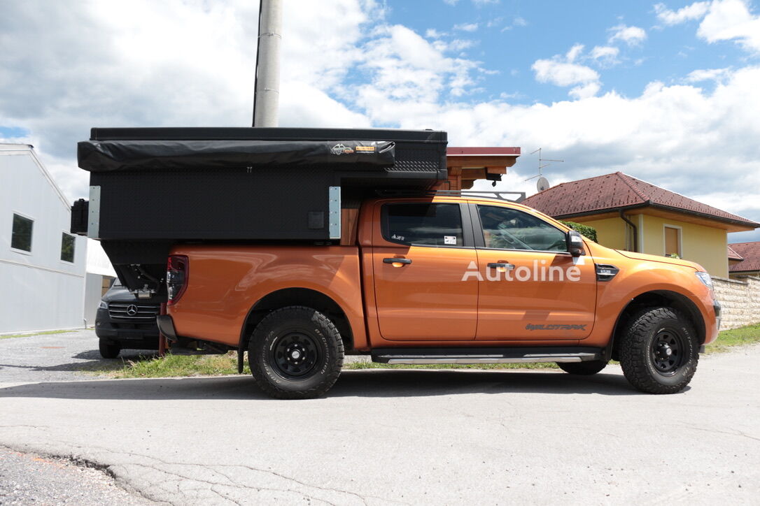 RoadCAb pickup camper