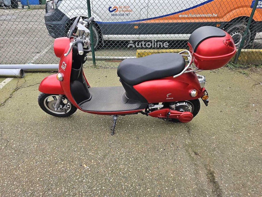 Prodaje se Minerva Elektrische scooter moped na aukciji