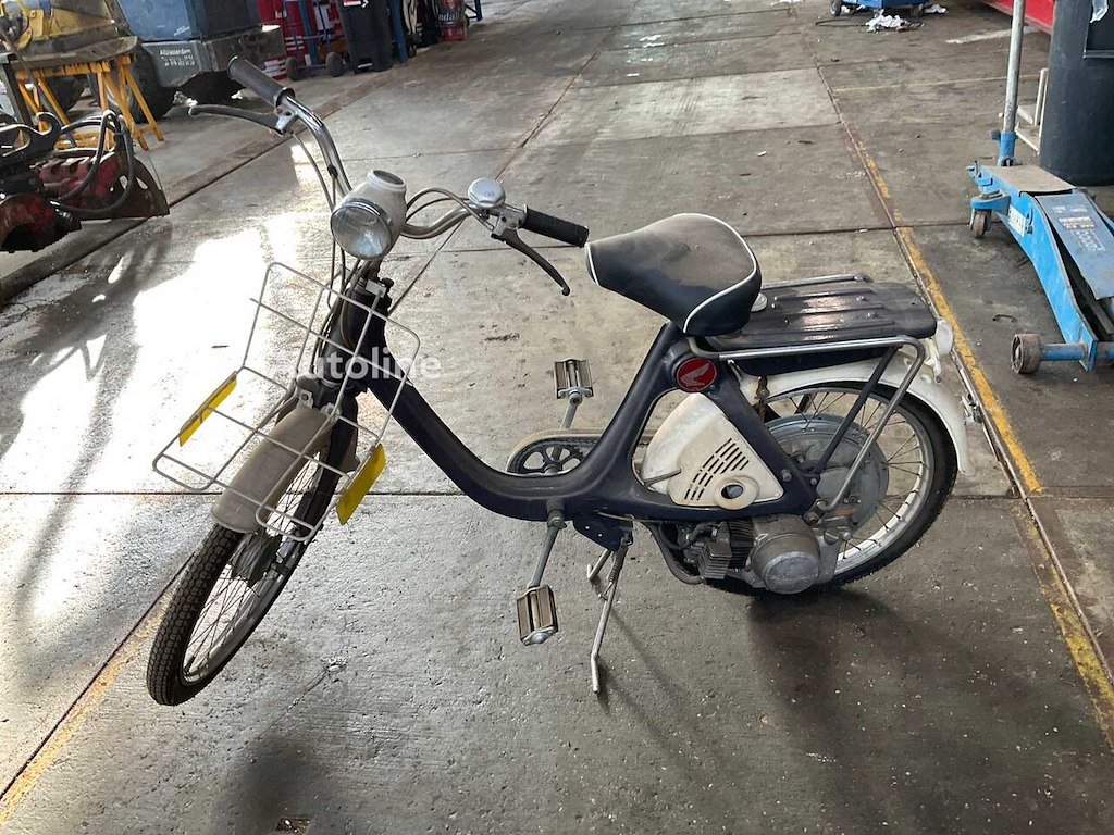 Prodaje se Honda Snorfiets oldtimer moped na aukciji