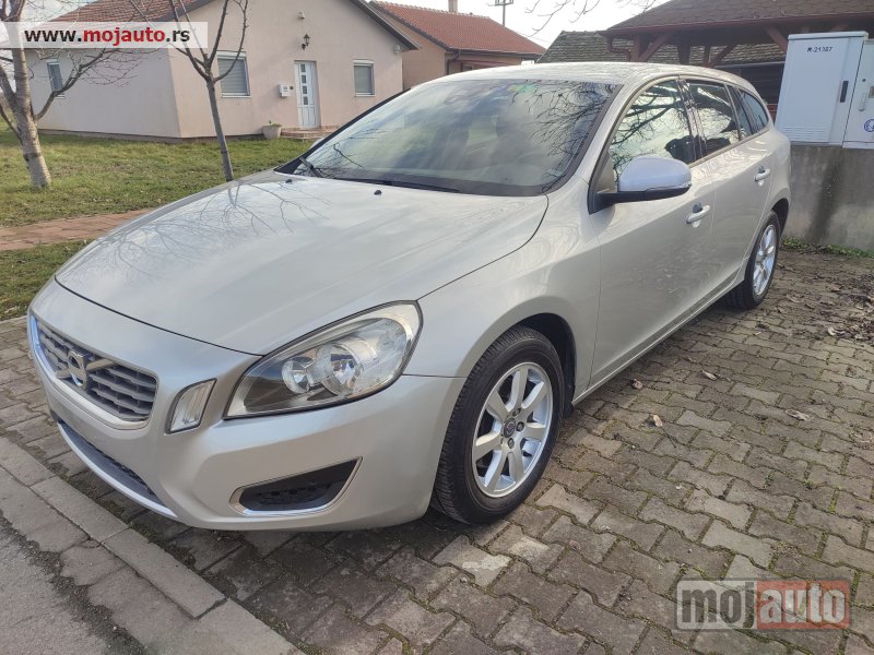 Volvo V60 1.6 D2