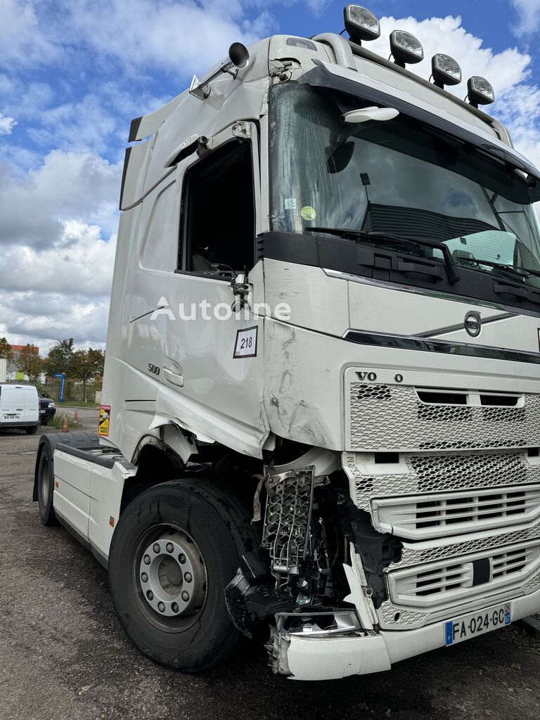 Volvo FH 500 tegljač nakon udesa