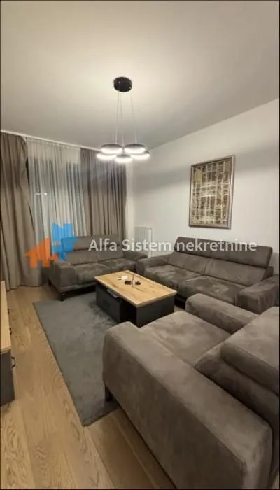 Izdavanje, trosoban stan, 80m2, Beograd Na Vodi, Beograd