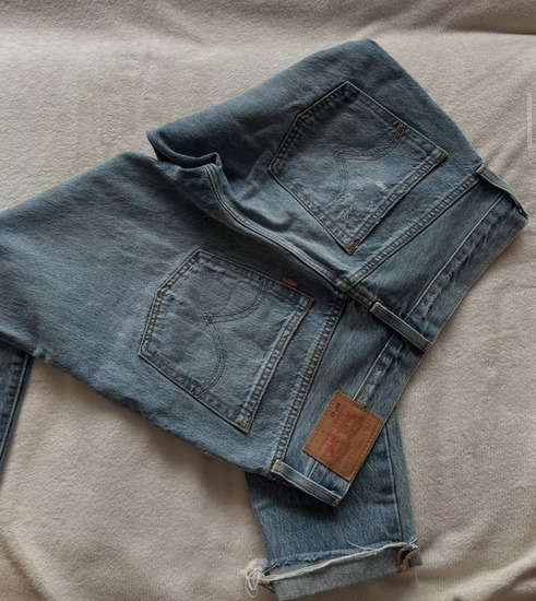 Levis 501 farmerice