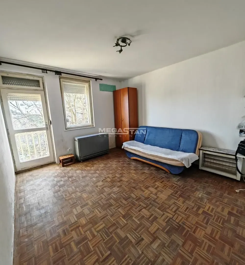 Prodaja, dvosoban stan, 66m2, Petlovo Brdo, Beograd