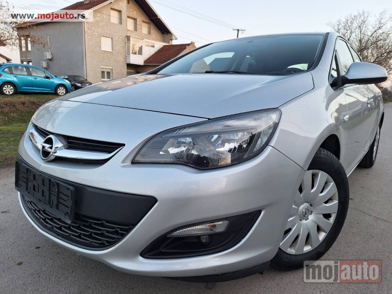 Opel Astra J 1.6 BENZIN, N00V