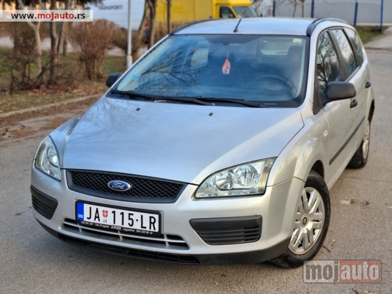 Ford Focus 1.6b/TRENDY/N0V