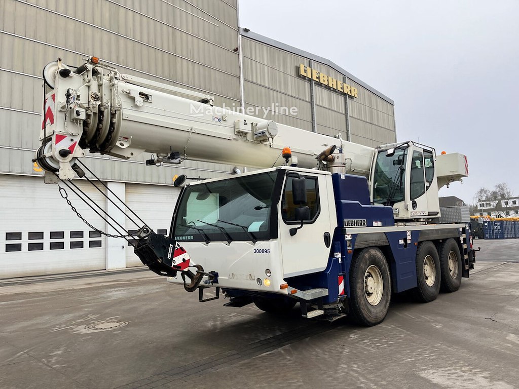 Liebherr LTM 1050-3.1 pokretna dizalica