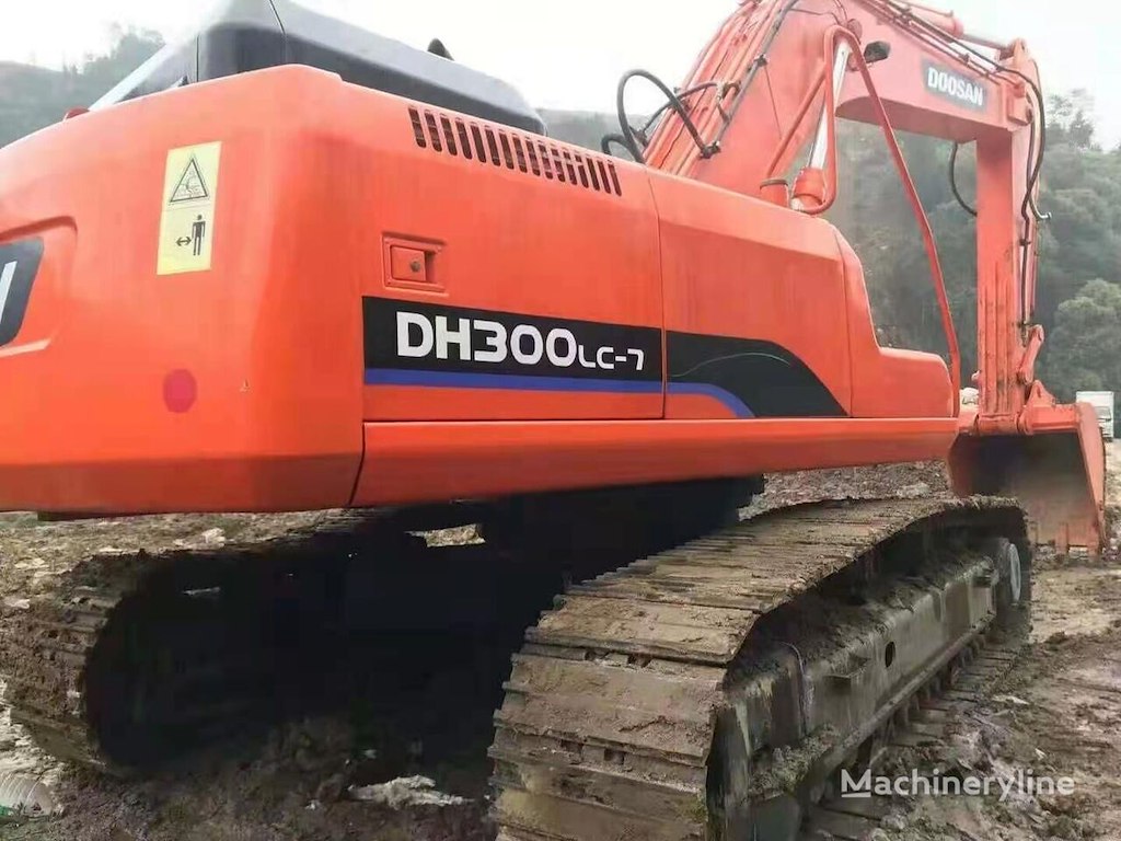 Doosan DH300LC-7 bager guseničar