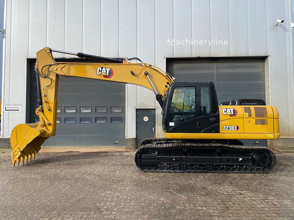 Novi Caterpillar 323D3 bager guseničar