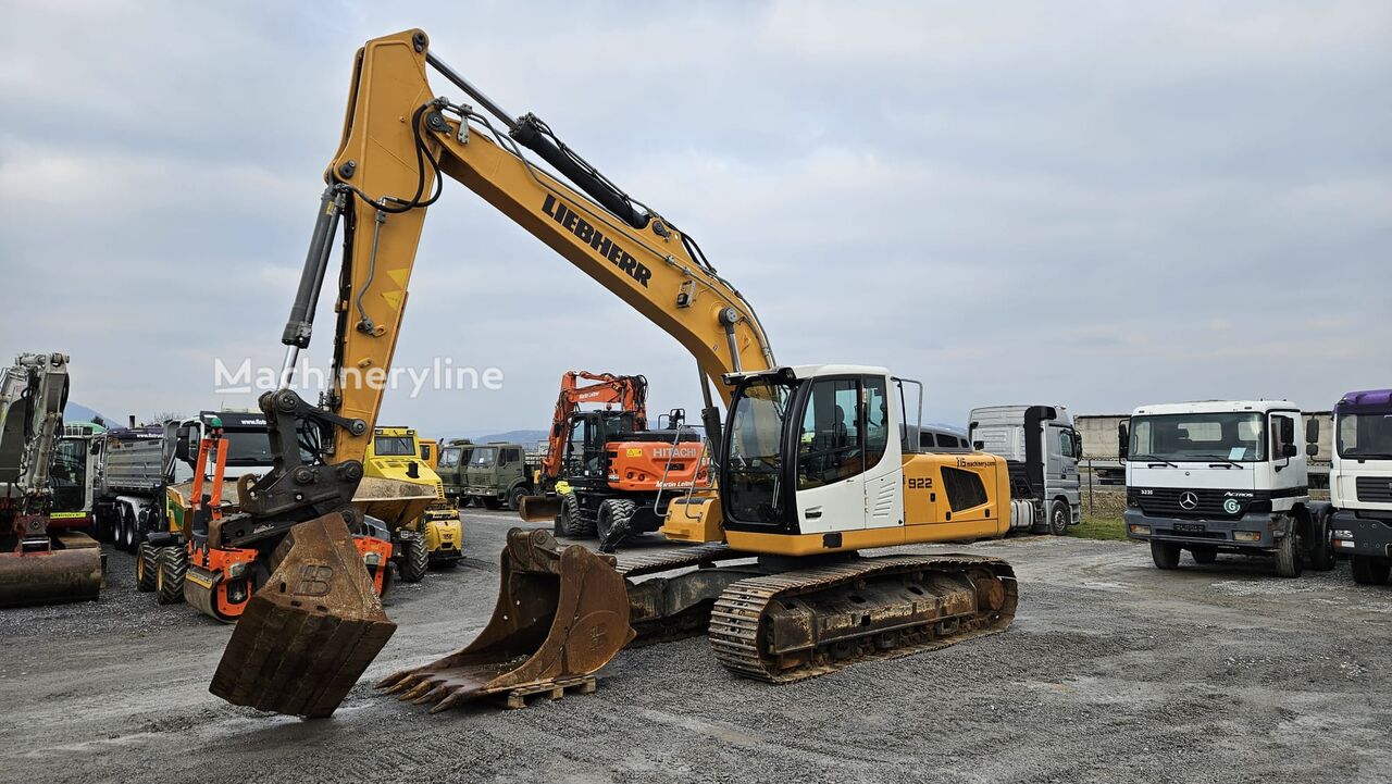 Liebherr R922 SLC bager guseničar