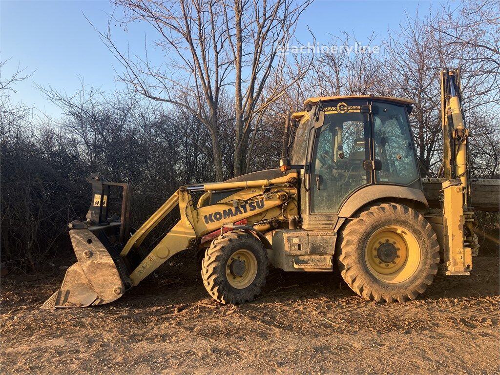 Komatsu WB93R-8 bager-utovarivač