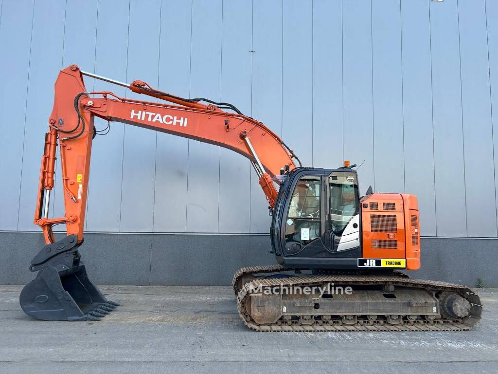 Hitachi ZX 225 US LC-6 bager guseničar