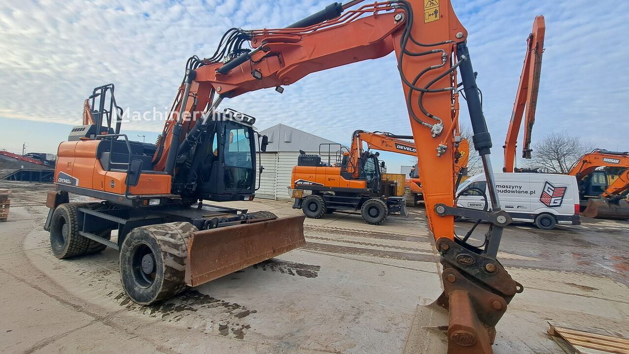 Doosan DX140W-5 bager točkaš