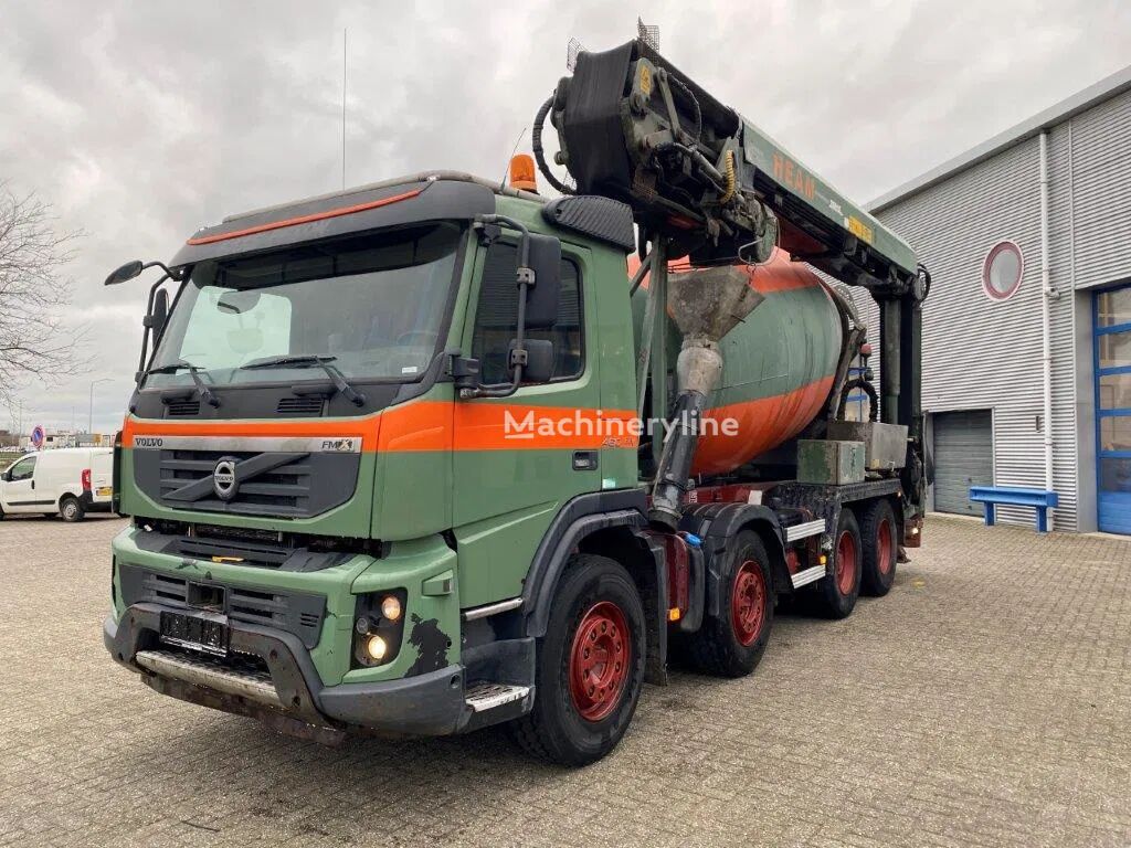 Volvo FMX13-460 / 8X4 / CONCRETE MIXER / REMOTE / TRANSPORTBAND / BIG kamion s mešalicom za beton