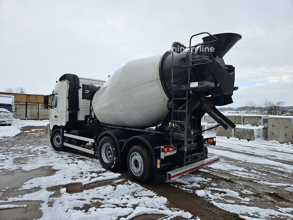 Liebherr na šasiji Volvo FH 460 kamion s mešalicom za beton