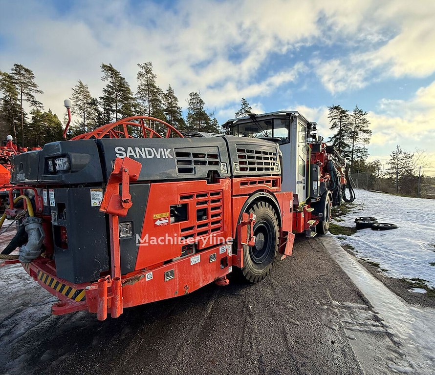 Sandvik DT922I horizontalno bušeće postrojenje