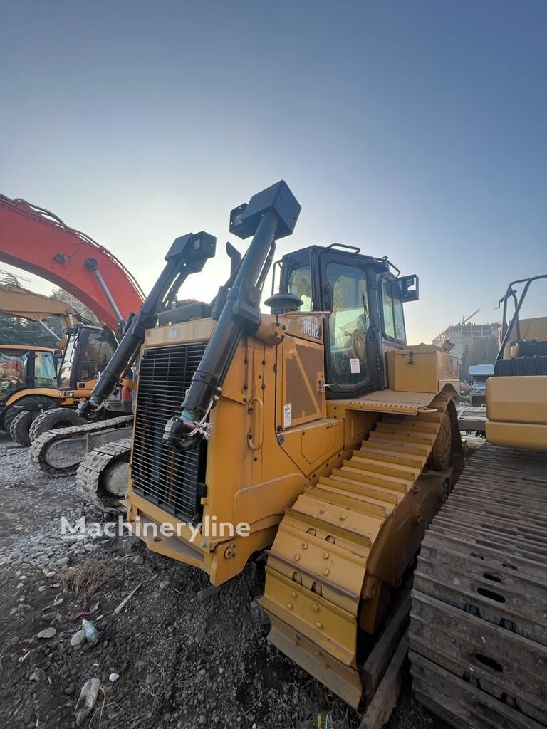 Novi Caterpillar D6R2 buldožer