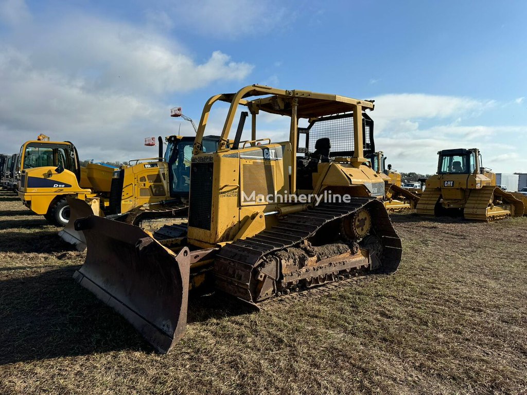 Caterpillar D5N LGP (2004) buldožer