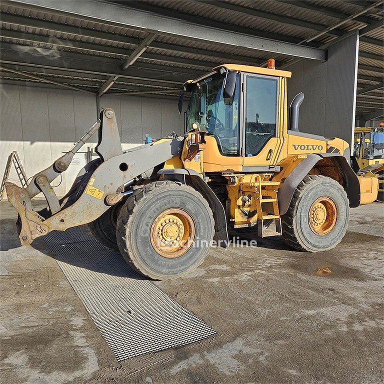 Prodaje se Volvo L90 F prednji utovarivač na aukciji