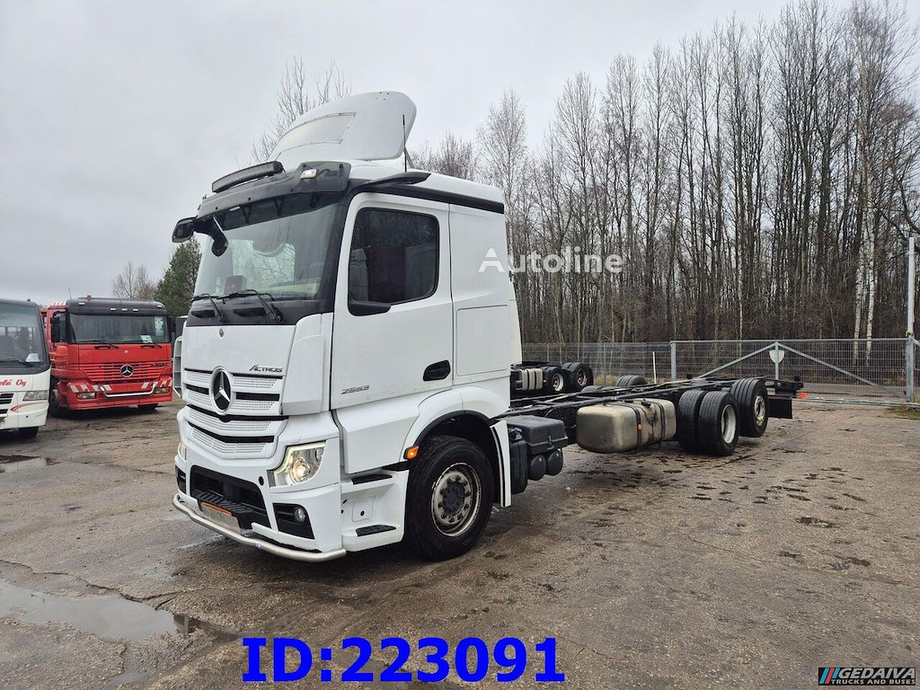 Mercedes-Benz Actros 2553 6x2 (Steering axle) kamion šasija